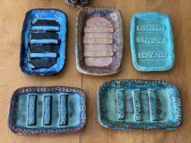 Soap dish - rolled edges, raised ridges (Antique jade, blue rutile, ro ...